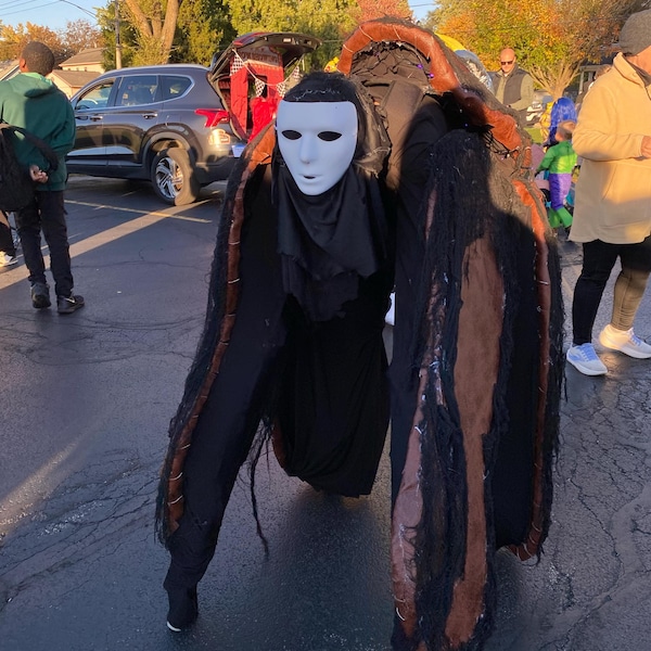 Spiritwalker Costume, Build Guide, Tiktok, Spiritwalker Stilt Walker ...