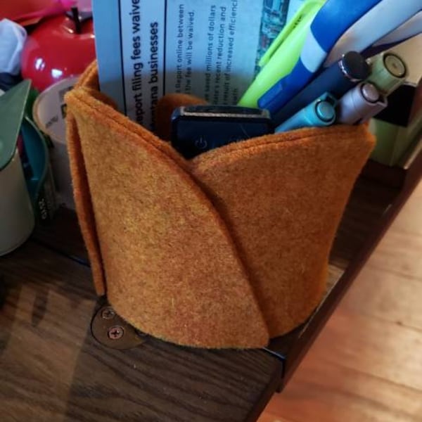 Felt Eyeglass Holder Stand, Nightstand Organizer for Men, Soft Round ...