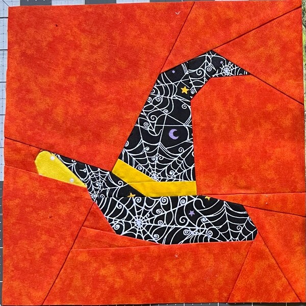 Witch Hat Quilt Block Pattern, 5 Sizes, Halloween FPP (PDF Download) - Etsy