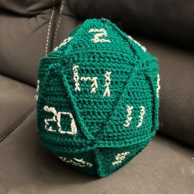 D20 20-sided Die Crochet PATTERN US Terms - Etsy