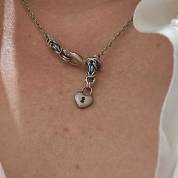 Howling Wolf Collar. Primal Prey Collar, Wolf Alpha Necklace for Woman ...