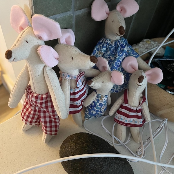 DIY Mini Mouse Family Dollhouse Toy Sewing Pattern | Cute Kawaii Scandi ...