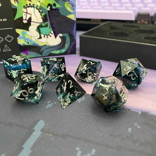 Coldhearted Icy Blue Gradient Handmade Resin Sharp Edge Dnd Dice Set ...