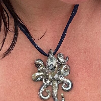 The Little Secret White Kraken Collectible Wearable Boro Glass - Etsy