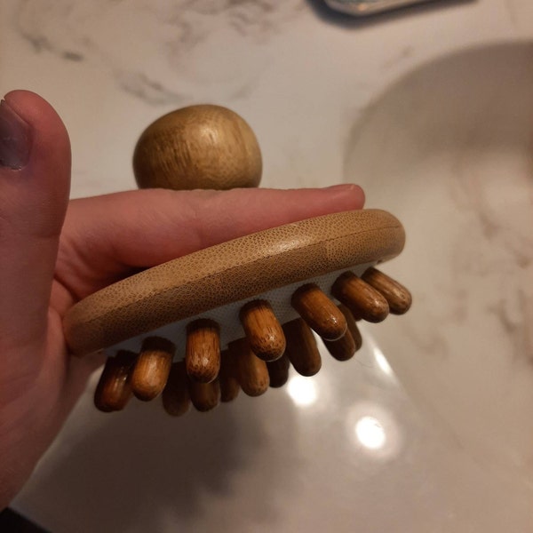 Bamboo Stimulating Scalp Massager Spa Day Self Care Hair Care T Idea Shower Tool