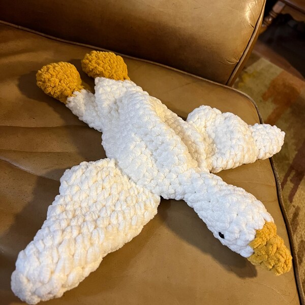 Goose Snuggle Crochet Pattern - Etsy