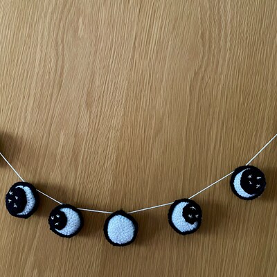 Moon Phases Garland Pattern - Etsy