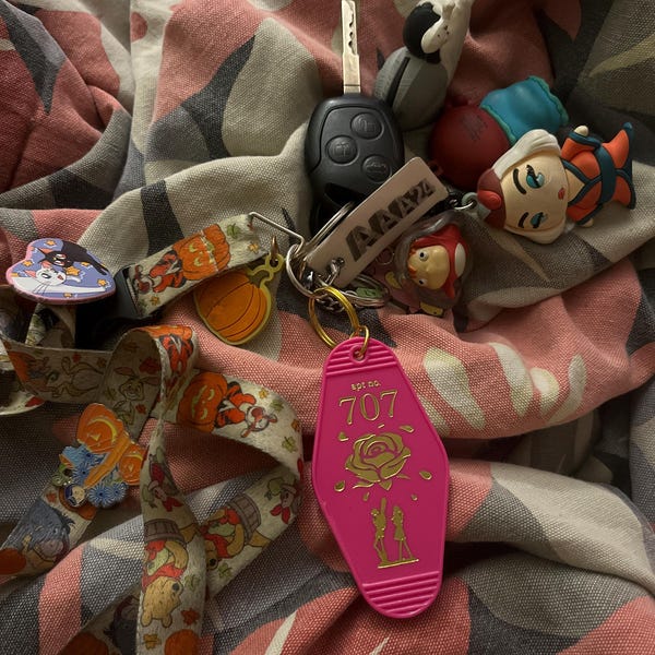 Haunted Doll Box | Raggedy Ann Acrylic Shaker Keychain - Etsy