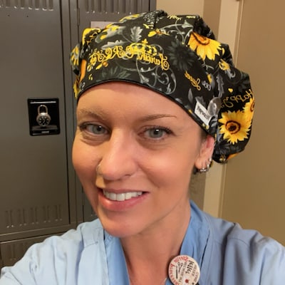 Flying Pigs Scrub Cap With Satin Lining, Ponytail, Euro, High Bun ...