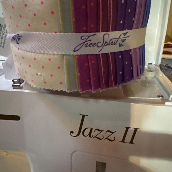 Tula Pink Confetti Quilt Kit Using Tula True Colors Neon Fabrics and ...