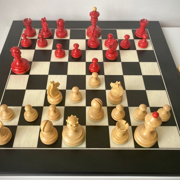 3" Vintage 1930s German Knubbel Chess Set - Chess Pieces in Stained ...