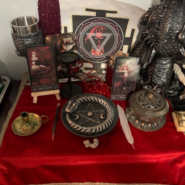 Luna Moth Witches Box - Etsy