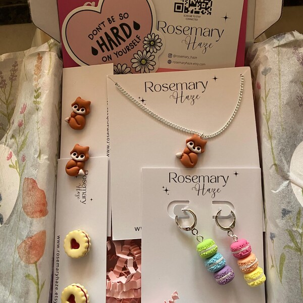 Pink Cake Keychain - Polymer Clay Miniature Food Keychain, Whimsical ...