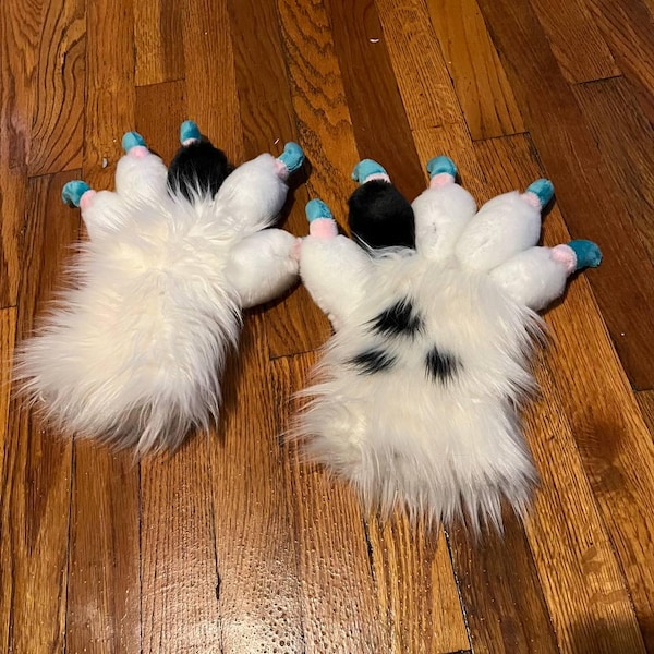 Wolfskinstudios Feral Paw Pattern - Etsy