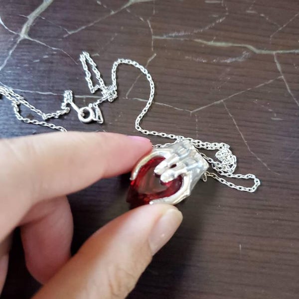 Garnet Hand 925K Silver Pendant, 925 Sterling Silver Garnet Hands ...