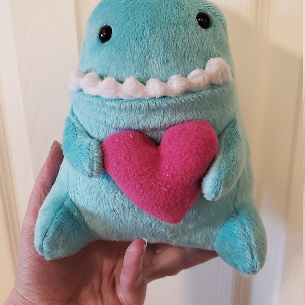 Love Monster (in 2 Sizes!) PDF Sewing Pattern and Tutorial —step-by ...