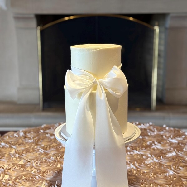 Round Acrylic Styling Blocks - Wedding Flat Lay Kit - Modern Display ...