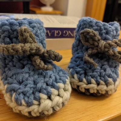 CROCHET PATTERN PDF Crochet Baby Booties Winter Snowflake, Baby Shoes ...