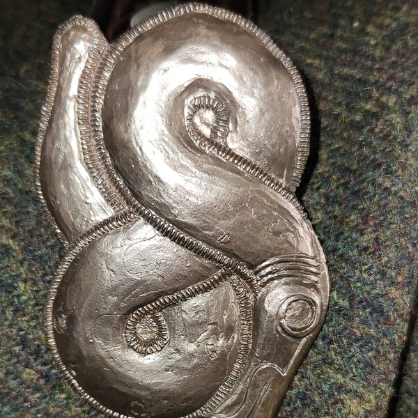 Helm Plaque Dancing Men With Spears PV04 - Etsy