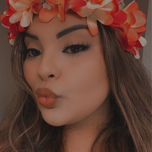 Traditional Maile Lei With White Tuberose artificial | Etsy