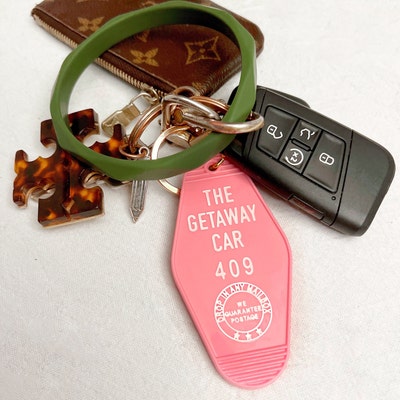 Getaway Car Keychain in Pink Motel Keychain Vintage Hotel Tag Cute ...