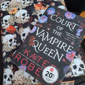 Skeleton and Roses Padded Book Sleeve With Closure - Etsy