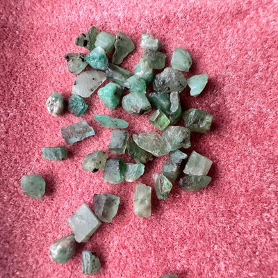 Natural Emerald Cutstone Oval Shape Loos Emerald Gemstone Zambian ...