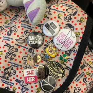 She/her Square Retro Pronoun Enamel Pin - Etsy