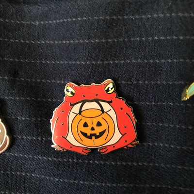 Trick-or-treat Toad // Red or Black Toad Holding Pumpkin Bucket ...