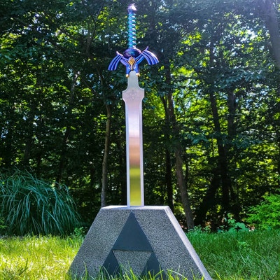 Limited Edition Legend of Zelda Master Sword Full-size Metal - Etsy