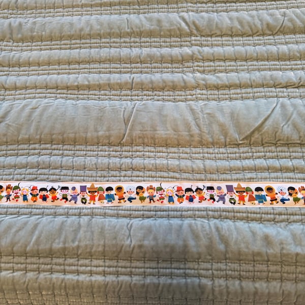 Disney Villains Fabric 100% Cotton Fabric Fat Quarters Tumbler Cuts ...
