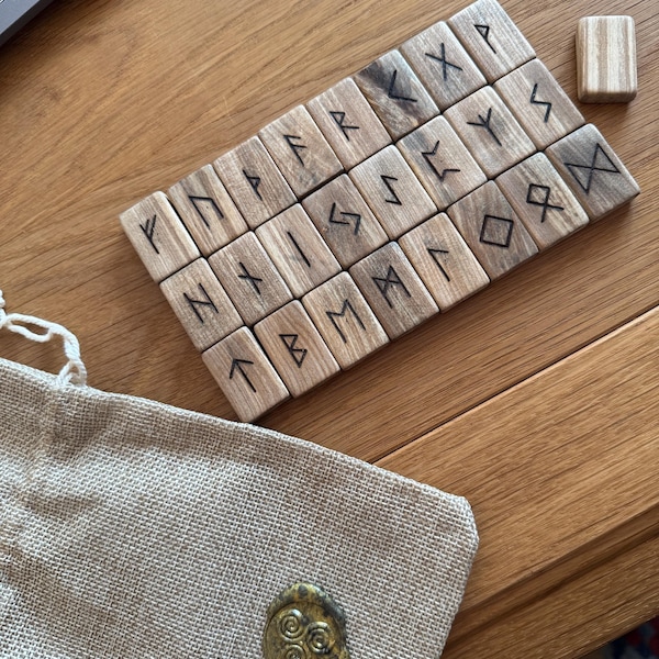 Roman Rota Board Game, Tic-tac-toe, Embroidered on Natural Wool Felt ...