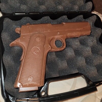 CHOCOLATE GUN Full Size Hand-crafted Solid Milk Chocolate Handgun With ...