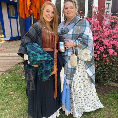 Bum Roll for Elizabethan Tudor Renaissance Gown Dress - Etsy