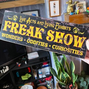 Circus Sign Fairground Old Vintage Style Fun Fair Sign. Wood It's Here ...