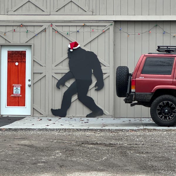 Giant 7 Ft All-weather Bigfoot Yard Display Durable PVC Outdoor Garden ...