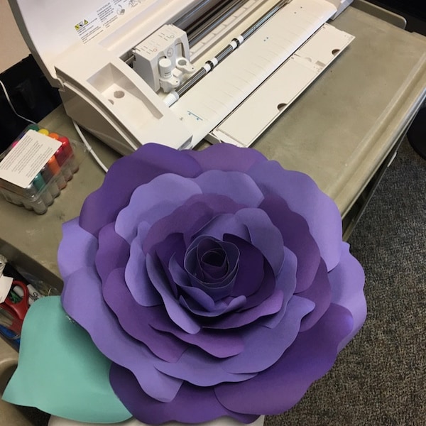 Giant Paper Rose Patterns & Tutorials, DIY Paper Flower Template SVG ...
