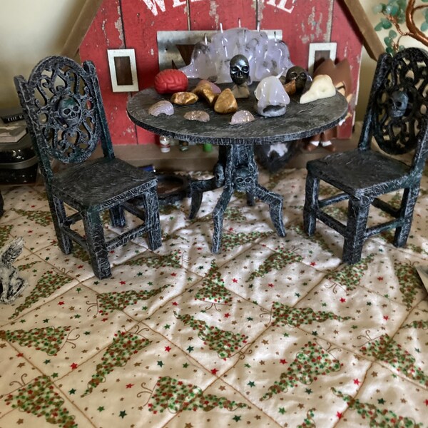 Medieval Miniatures Gothic Dollhouse Chair Haunted Miniature 1/12 Scale ...