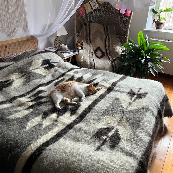 Ukrainian Blanket Rustic Blanket Wool Throw Blanket Lizhnyk Cozy ...