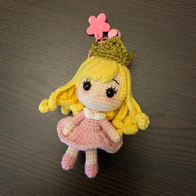 Crochet Princess Doll, Princess Keychain, Amigurumi Princess Keychain ...