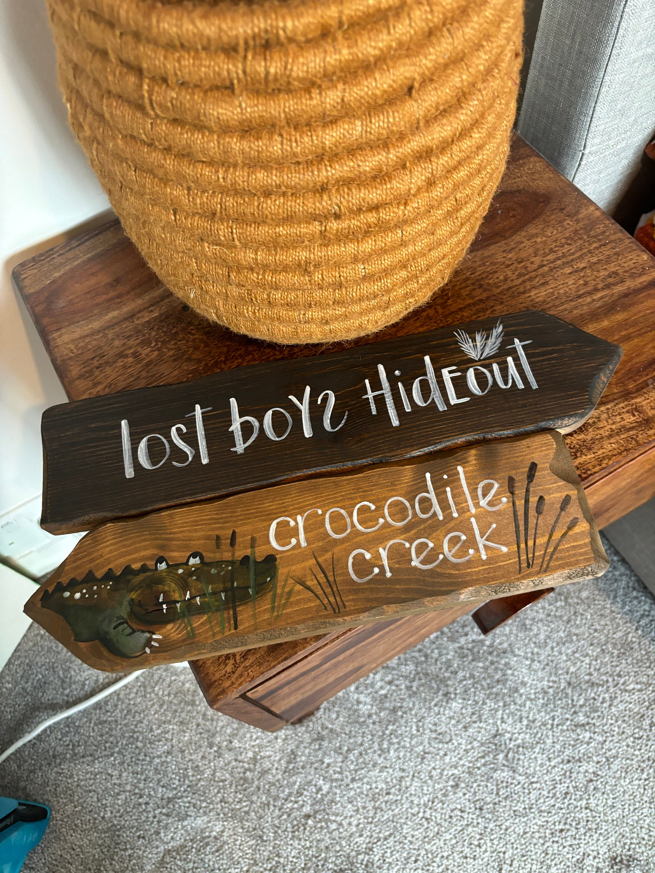 Peter Pan inspired Single & Multi pack signpost signs Neverland Lost ...