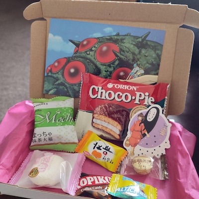 Unique Cute Korean Japanese Letterbox Gift, Hug in A Box, Birthday ...