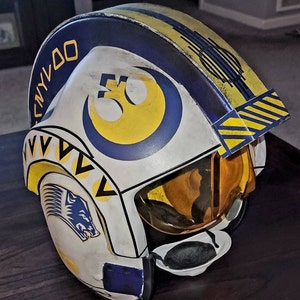 TFA Resistance X-wing Pilot Chest Box - Etsy