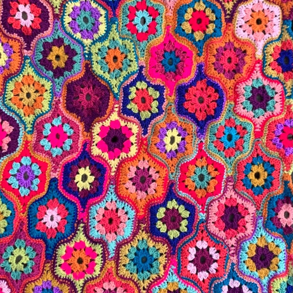 Magic Circles Scarf Pattern by Jane Crowfoot - Etsy