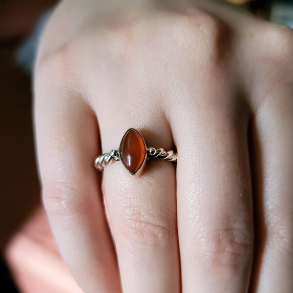 Silver Leaves Ring, Garnet and Peridot Ring, 925 Sterling Silver Ring ...
