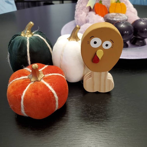 WHIMSICAL TURKEYS, LEGS, Footballs, Signs & Bead Garland | Thanksgiving ...