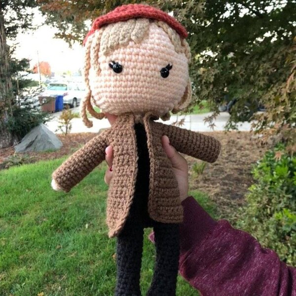 Red TV Crochet Pattern - Etsy