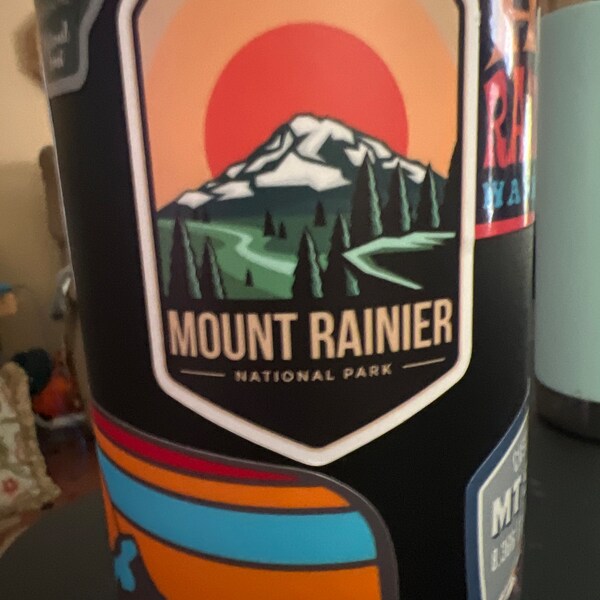 Mount Rainier National Park Badge Sticker, US National Parks Decal ...