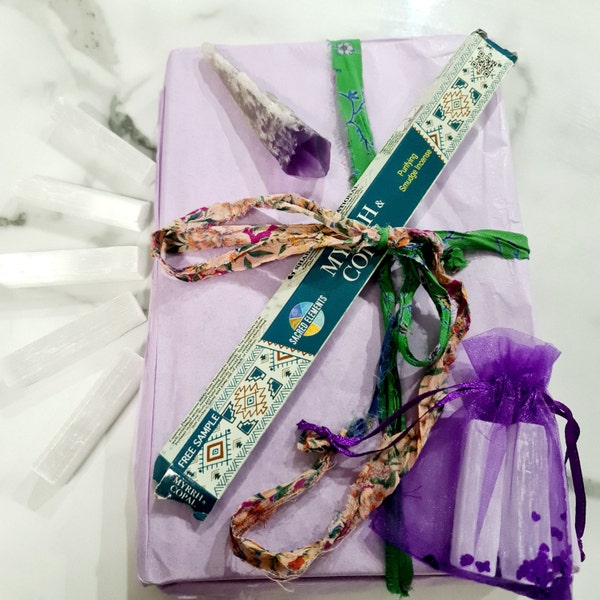 Altar Table, Wood Triple Moon Design 30cm X 30cm X 15cm Wicca Wiccan ...