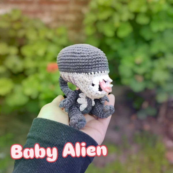 Crochet PATTERN Lil'xeno Cute and Little Scary Amigurumi Alien From ...